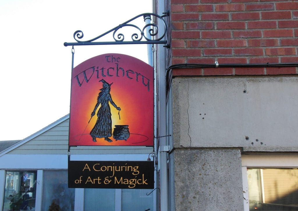 6 Ways to Experience the Tarot at Salem Haunted Happenings | Haunted ...