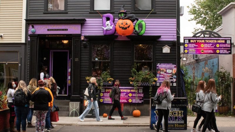 Shopping in Salem, MA | Haunted Happenings